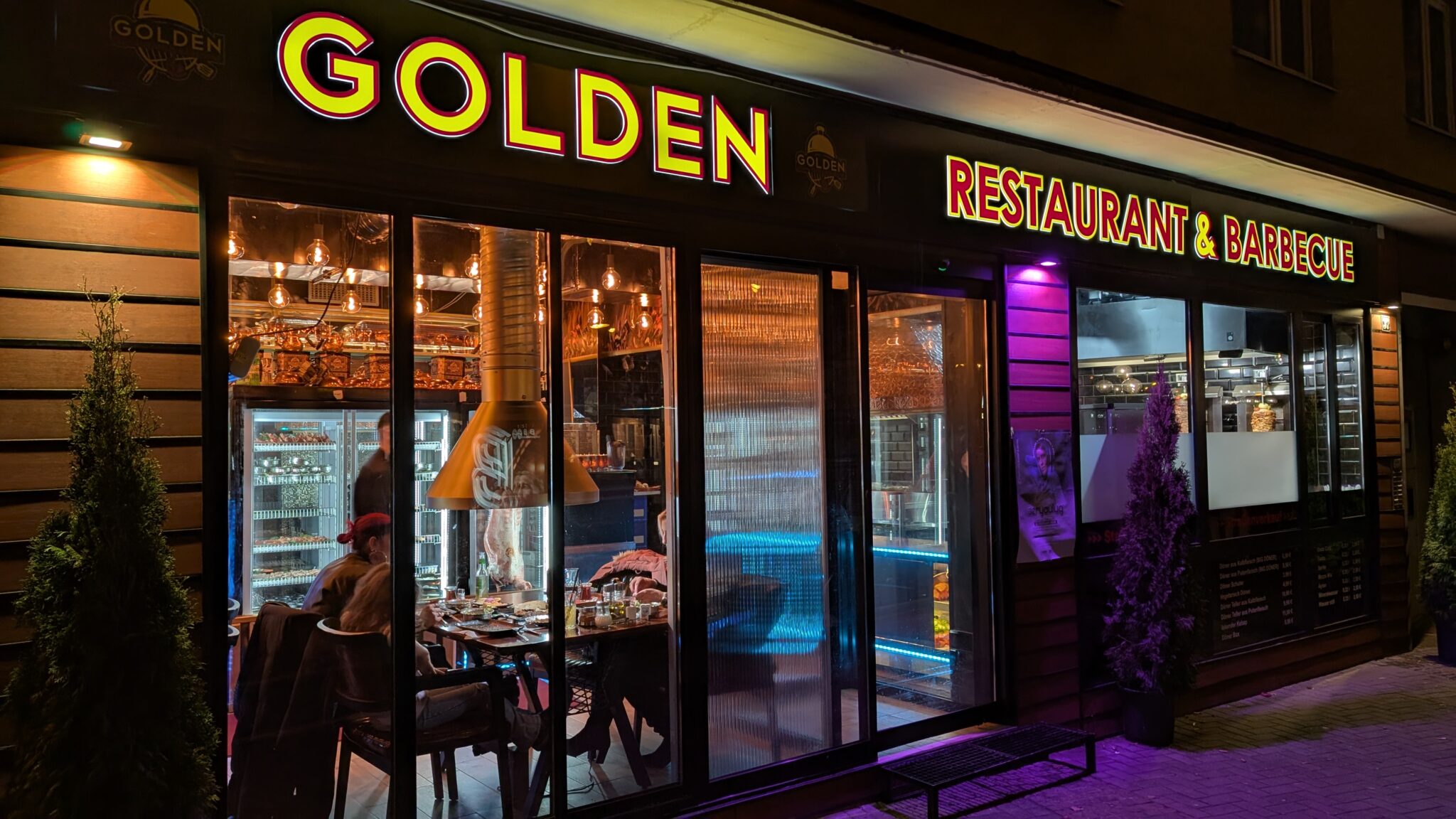 Wirtshaus-Explorer: Selbst grillen im Golden Barbecue - blog.fohrn.com